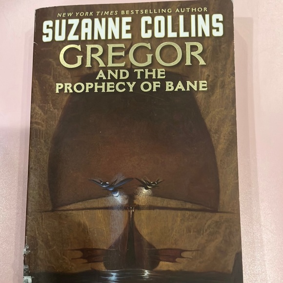 Scholastic | Other | 32 Suzanne Collins Gregor And The Prophesy Of Bane ...